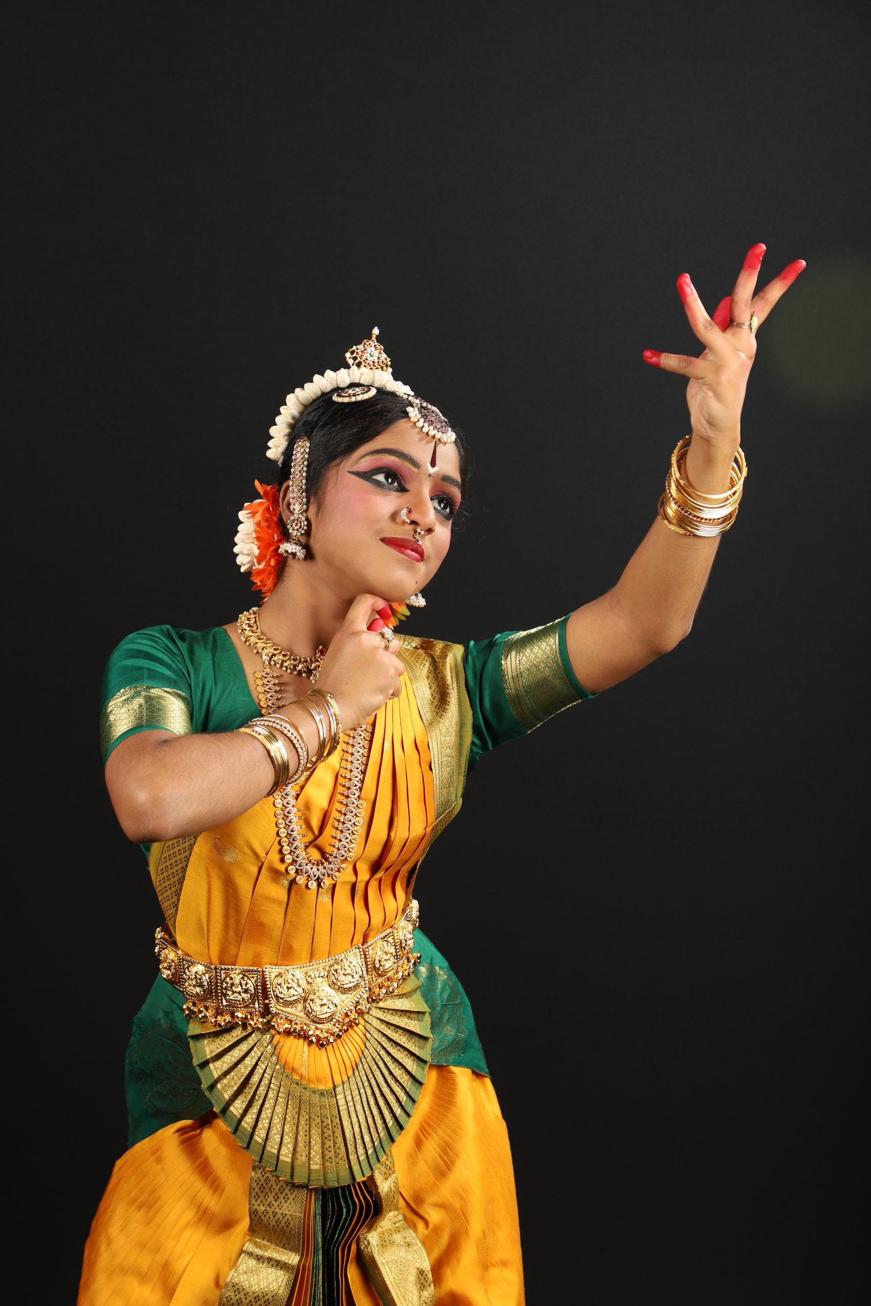 Shree Natya Shaala-Shaivi Gururaj Solo Debut Performance - Sandhya Patrike